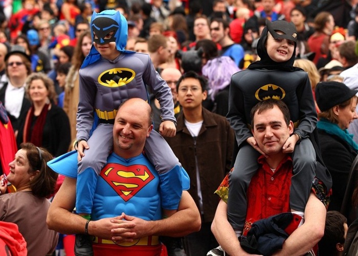 The Largest Superheroes Congregation at Melbourne | Amusing Planet